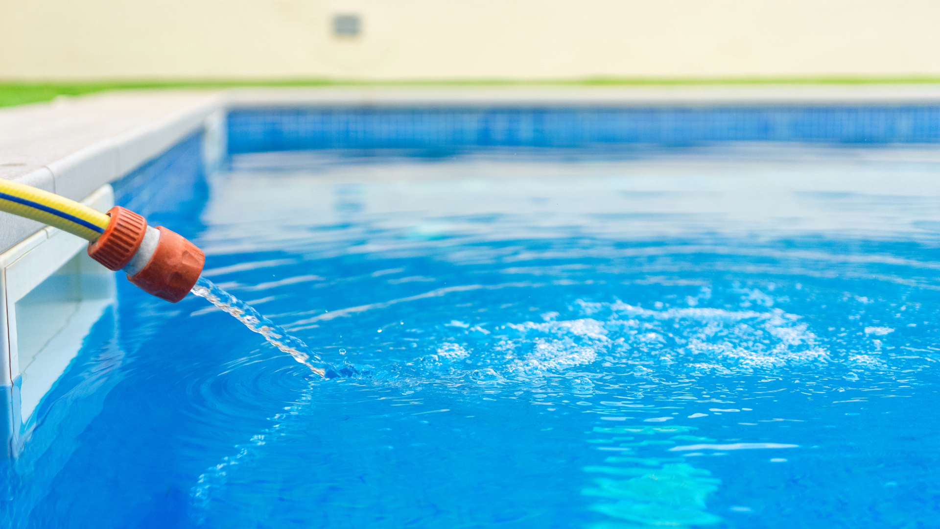 How much does it cost to fill a pool in Arizona: Hose vs Water Truck